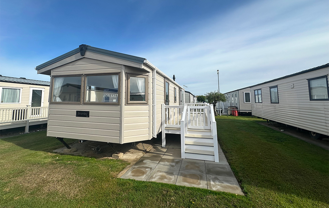 Delta Bromley Holiday Home | 2021 | Lovat Parks