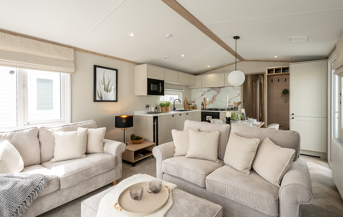 New | Premium | 4 bedroom holiday home with hot tub | Lovat Parks