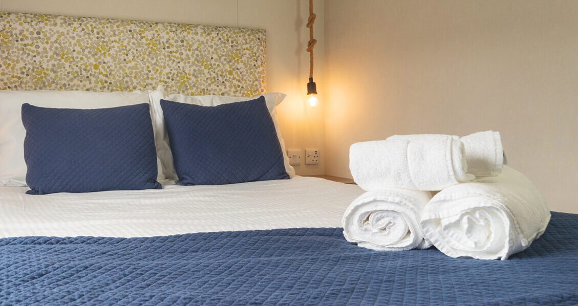 Luxury Caravan Holidays in Cornwall 2026 | Lovat Parks